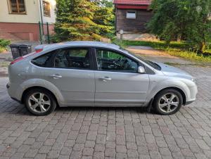 Pelēks Ford Focus 2008 Viļņa, ar dzinēja tilpumu 1.60 L un nobraukumu 203 tūkst. km par 700 €, foto 14 vietnē AUTOMOTO.COM.LV