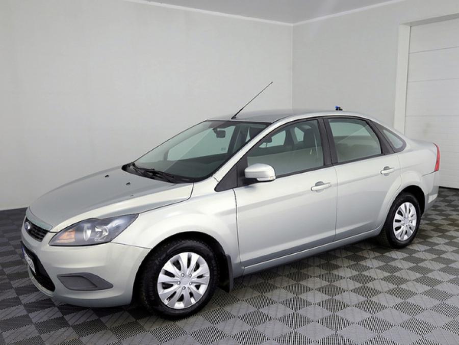 Pelēks Ford Focus 2008 Tallina, ar dzinēja tilpumu 1.60 L un nobraukumu 143 tūkst. km par 1299 €, foto 3 vietnē AUTOMOTO.COM.LV