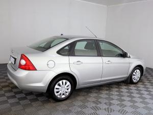 Pelēks Ford Focus 2008 Tallina, ar dzinēja tilpumu 1.60 L un nobraukumu 143 tūkst. km par 1299 €, foto 4 vietnē AUTOMOTO.COM.LV
