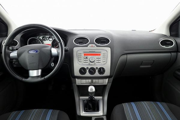 Форд Фокус 2008 в Таллин на AUTOMOTO.COM.LV Серый Форд Фокус 2008 в Таллин, объемом двигателя 1.60 л и пробегом 143 тыс. км за 1299 €, фото 6 на AUTOMOTO.COM.LV