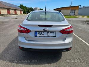 Pelēks Ford Focus 2011 Paide, ar dzinēja tilpumu 1.60 L un nobraukumu 15 tūkst. km par 4500 €, foto 6 vietnē AUTOMOTO.COM.LV