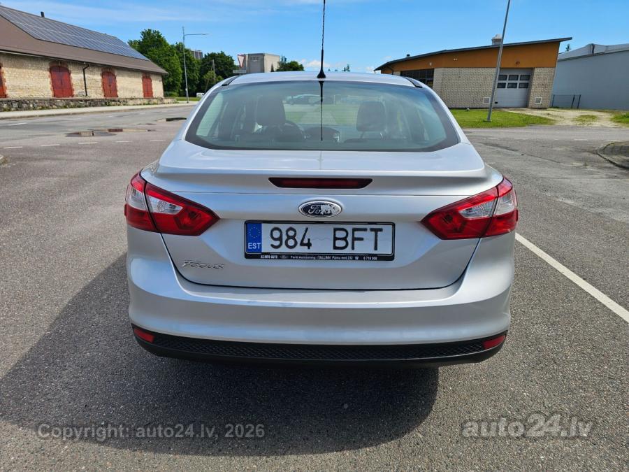 Pelēks Ford Focus 2011 Paide, ar dzinēja tilpumu 1.60 L un nobraukumu 15 tūkst. km par 4500 €, foto 6 vietnē AUTOMOTO.COM.LV