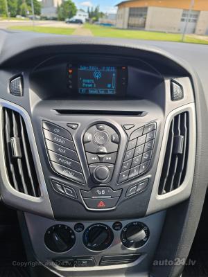 Pelēks Ford Focus 2011 Paide, ar dzinēja tilpumu 1.60 L un nobraukumu 15 tūkst. km par 4500 €, foto 12 vietnē AUTOMOTO.COM.LV