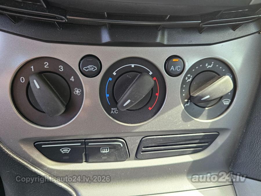 Pelēks Ford Focus 2011 Paide, ar dzinēja tilpumu 1.60 L un nobraukumu 15 tūkst. km par 4500 €, foto 13 vietnē AUTOMOTO.COM.LV