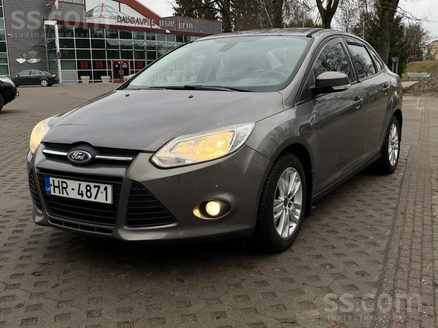 Pelēks Ford Focus 2011 Daugavpils, ar dzinēja tilpumu 1.60 L un nobraukumu 0 tūkst. km par 3350 €, foto 1 vietnē AUTOMOTO.COM.LV