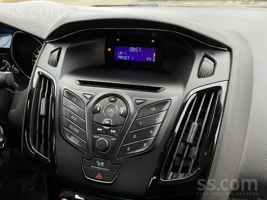Pelēks Ford Focus 2011 Daugavpils, ar dzinēja tilpumu 1.60 L un nobraukumu 0 tūkst. km par 3350 €, foto 11 vietnē AUTOMOTO.COM.LV