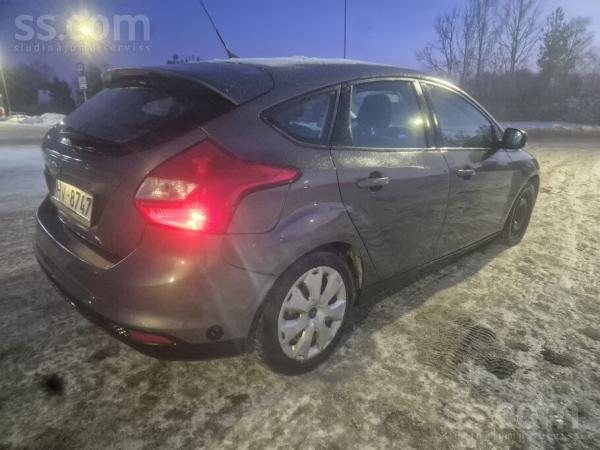 Grey Ford Focus 2012 in Daugavpils, with an engine capacity of 1.60 L and mileage of 368 thousand km for 1480 €, photo 3 on AUTOMOTO.COM.LV