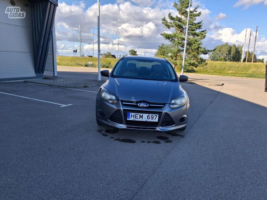 Grey Ford Focus 2012 in Vilnius, with an engine capacity of 2.00 L and mileage of 138 thousand km for 3300 €, photo 3 on AUTOMOTO.COM.LV