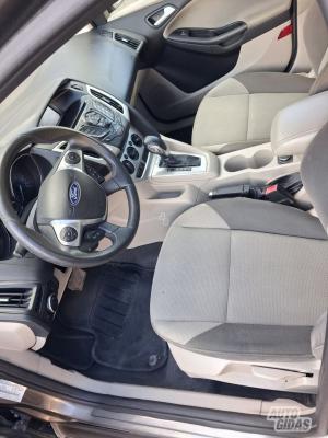 Grey Ford Focus 2012 in Vilnius, with an engine capacity of 2.00 L and mileage of 138 thousand km for 3300 €, photo 10 on AUTOMOTO.COM.LV