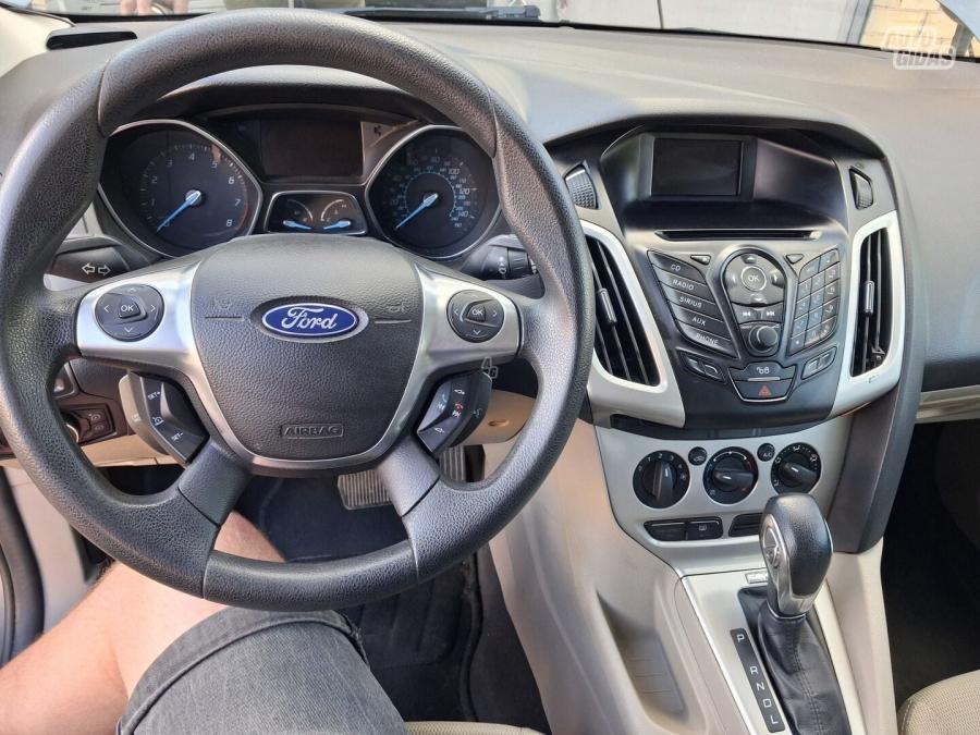 Grey Ford Focus 2012 in Vilnius, with an engine capacity of 2.00 L and mileage of 138 thousand km for 3300 €, photo 11 on AUTOMOTO.COM.LV