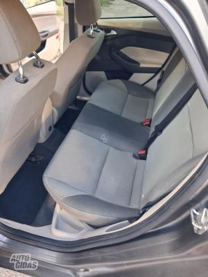 Grey Ford Focus 2012 in Vilnius, with an engine capacity of 2.00 L and mileage of 138 thousand km for 3000 €, photo 12 on AUTOMOTO.COM.LV