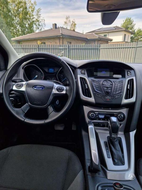 Pelēks Ford Focus 2013 Viļņa, ar dzinēja tilpumu 2.00 L un nobraukumu 126 tūkst. km par 4000 €, foto 8 vietnē AUTOMOTO.COM.LV