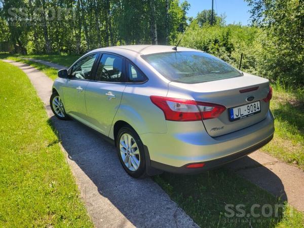 Grey Ford Focus 2014 in Riga, with an engine capacity of 1.60 L and mileage of 175 thousand km for 2900 €, photo 6 on AUTOMOTO.COM.LV