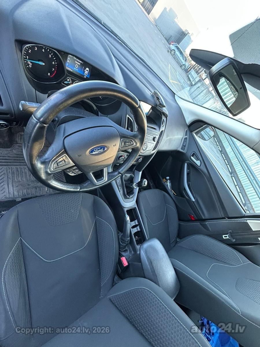 Grey Ford Focus 2015 in Tallinn, with an engine capacity of 1.00 L and mileage of 175 thousand km for 4900 €, photo 12 on AUTOMOTO.COM.LV
