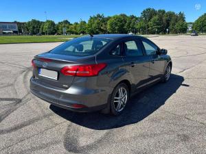 Grey Ford Focus 2015 in Kaunas, with an engine capacity of 1.00 L and mileage of 137 thousand km for 4200 €, photo 3 on AUTOMOTO.COM.LV