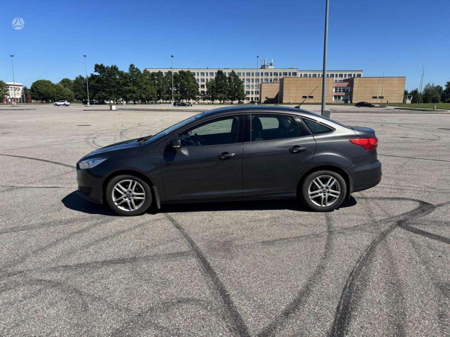 Grey Ford Focus 2015 in Kaunas, with an engine capacity of 1.00 L and mileage of 137 thousand km for 4200 €, photo 4 on AUTOMOTO.COM.LV