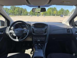 Grey Ford Focus 2015 in Kaunas, with an engine capacity of 1.00 L and mileage of 137 thousand km for 4200 €, photo 9 on AUTOMOTO.COM.LV