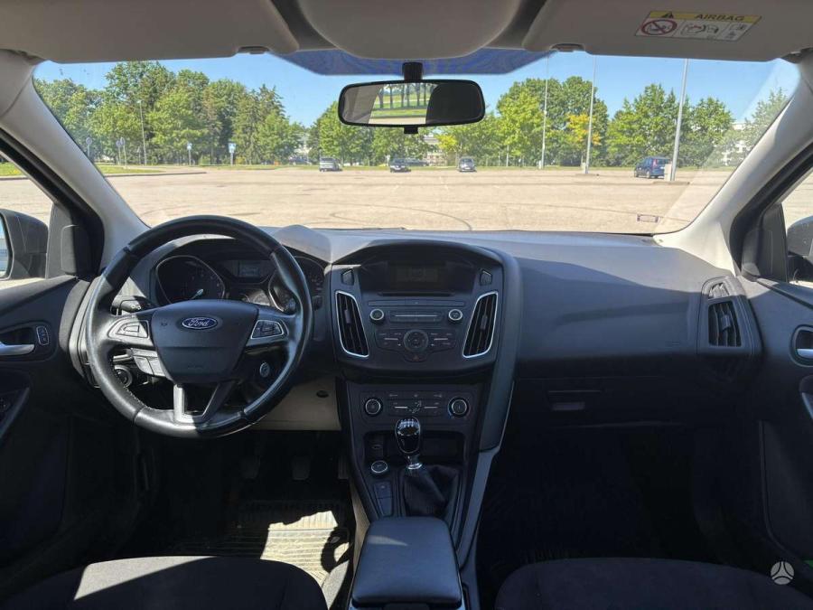 Grey Ford Focus 2015 in Kaunas, with an engine capacity of 1.00 L and mileage of 137 thousand km for 4200 €, photo 9 on AUTOMOTO.COM.LV