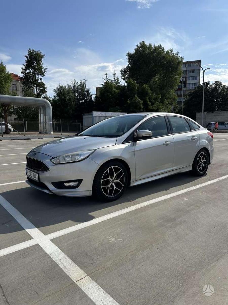 Grey Ford Focus 2015 in Vilnius, with an engine capacity of 2.00 L and mileage of 105 thousand km for 4700 €, photo 1 on AUTOMOTO.COM.LV