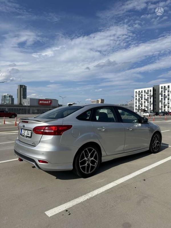 Grey Ford Focus 2015 in Vilnius, with an engine capacity of 2.00 L and mileage of 105 thousand km for 4700 €, photo 7 on AUTOMOTO.COM.LV