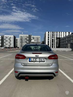 Grey Ford Focus 2015 in Vilnius, with an engine capacity of 2.00 L and mileage of 105 thousand km for 4700 €, photo 9 on AUTOMOTO.COM.LV