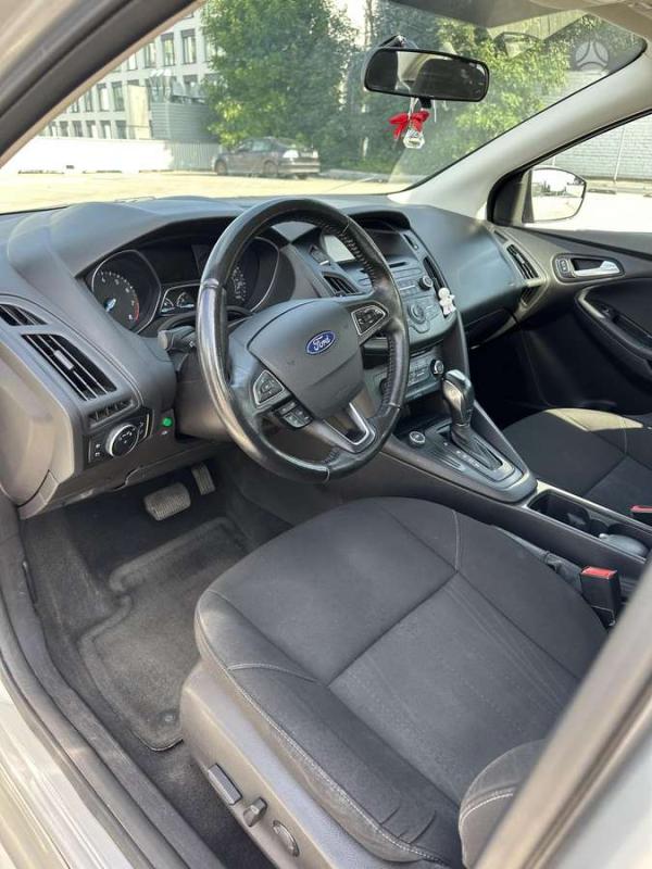 Grey Ford Focus 2015 in Vilnius, with an engine capacity of 2.00 L and mileage of 105 thousand km for 4700 €, photo 9 on AUTOMOTO.COM.LV