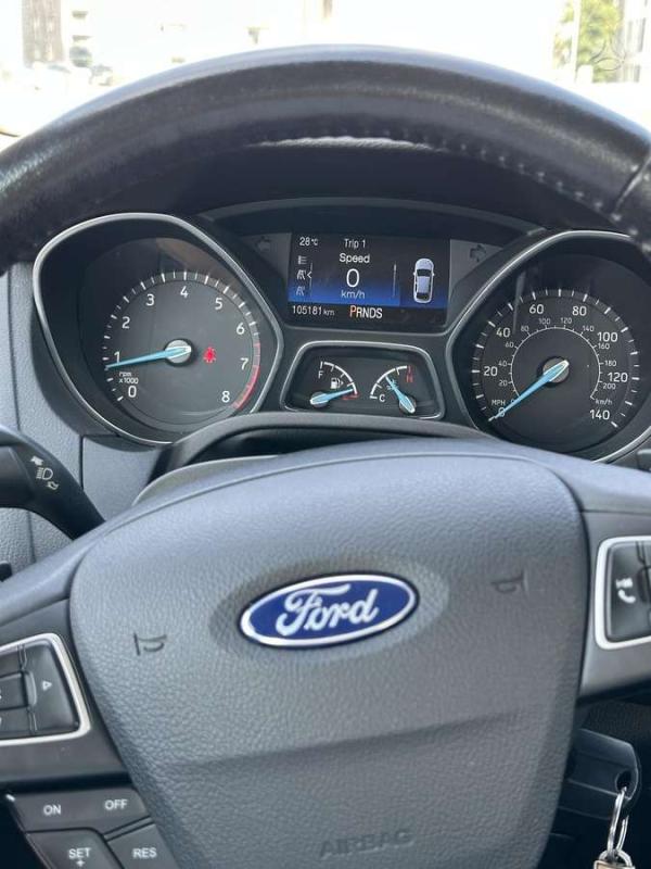 Grey Ford Focus 2015 in Vilnius, with an engine capacity of 2.00 L and mileage of 105 thousand km for 4700 €, photo 10 on AUTOMOTO.COM.LV