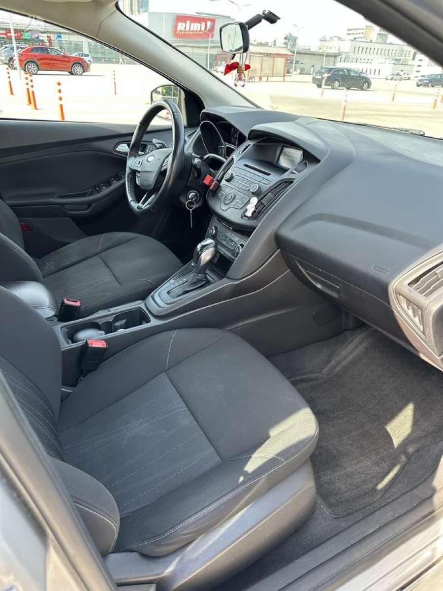 Grey Ford Focus 2015 in Vilnius, with an engine capacity of 2.00 L and mileage of 105 thousand km for 4700 €, photo 14 on AUTOMOTO.COM.LV