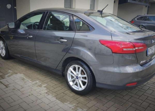 Grey Ford Focus 2016 in Kaunas, with an engine capacity of 2.00 L and mileage of 129 thousand km for 5300 €, photo 2 on AUTOMOTO.COM.LV