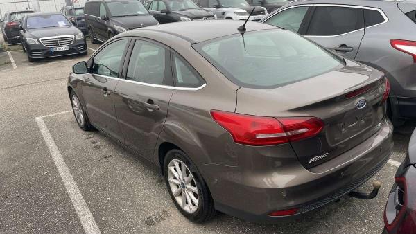 Pelēks Ford Focus 2017 Viļņa, ar dzinēja tilpumu 1.00 L un nobraukumu 127 tūkst. km par 3600 €, foto 1 vietnē AUTOMOTO.COM.LV
