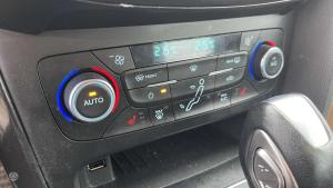 Grey Ford Focus 2017 in Vilnius, with an engine capacity of 1.00 L and mileage of 127 thousand km for 3600 €, photo 10 on AUTOMOTO.COM.LV