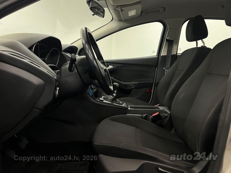Grey Ford Focus 2018 in Parnu, with an engine capacity of 1.50 L and mileage of 254 thousand km for 5990 €, photo 10 on AUTOMOTO.COM.LV