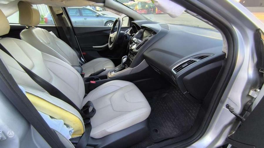 Grey Ford Focus 2018 in Vilnius, with an engine capacity of 2.00 L and mileage of 118 thousand km for 4350 €, photo 11 on AUTOMOTO.COM.LV