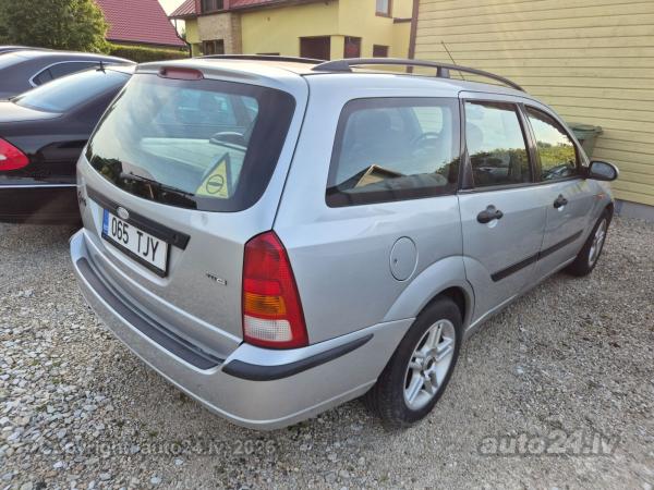 Pelēks Ford Focus 2002 Tallina, ar dzinēja tilpumu 1.80 L un nobraukumu 278 tūkst. km par 850 €, foto 3 vietnē AUTOMOTO.COM.LV