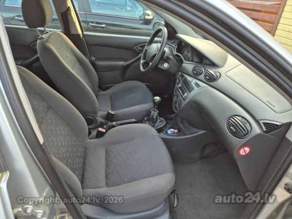 Pelēks Ford Focus 2002 Tallina, ar dzinēja tilpumu 1.80 L un nobraukumu 278 tūkst. km par 850 €, foto 5 vietnē AUTOMOTO.COM.LV