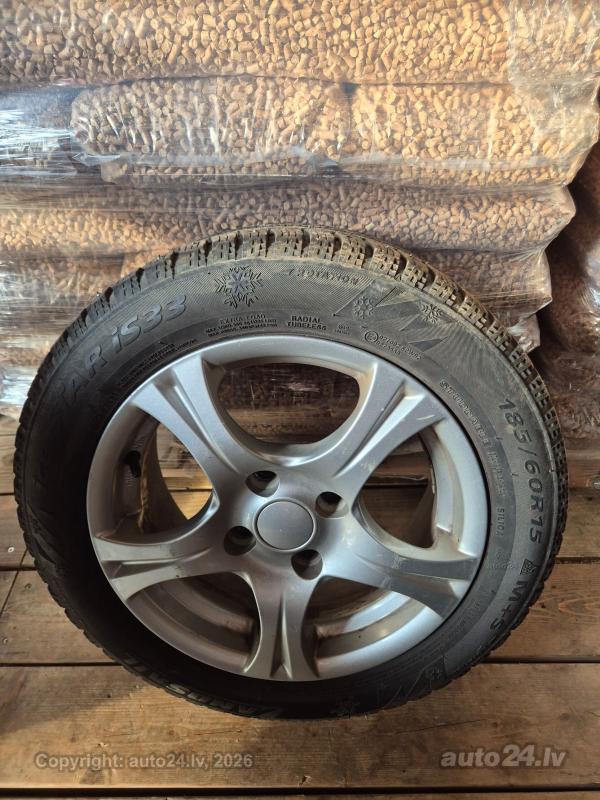 Pelēks Ford Focus 2002 Tallina, ar dzinēja tilpumu 1.80 L un nobraukumu 278 tūkst. km par 850 €, foto 10 vietnē AUTOMOTO.COM.LV