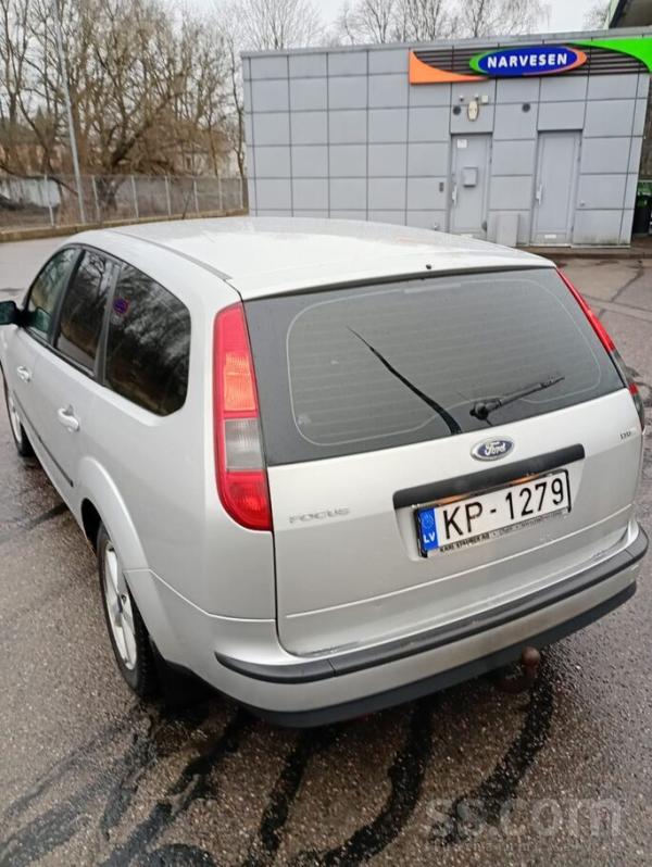 Pelēks Ford Focus 2005 Aizkraukle, ar dzinēja tilpumu 2.00 L un nobraukumu 259 tūkst. km par 1400 €, foto 2 vietnē AUTOMOTO.COM.LV