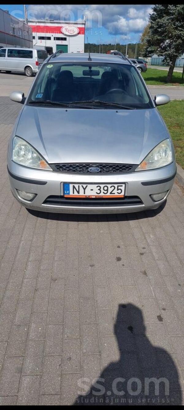 Grey Ford Focus 2005 in Riga, with an engine capacity of 1.80 L and mileage of 269 thousand km for 1000 €, photo 2 on AUTOMOTO.COM.LV