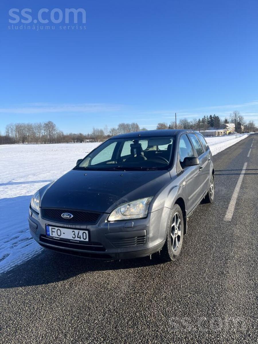 Pelēks Ford Focus 2005 Tukums, ar dzinēja tilpumu 1.60 L un nobraukumu 271 tūkst. km par 1350 €, foto 2 vietnē AUTOMOTO.COM.LV