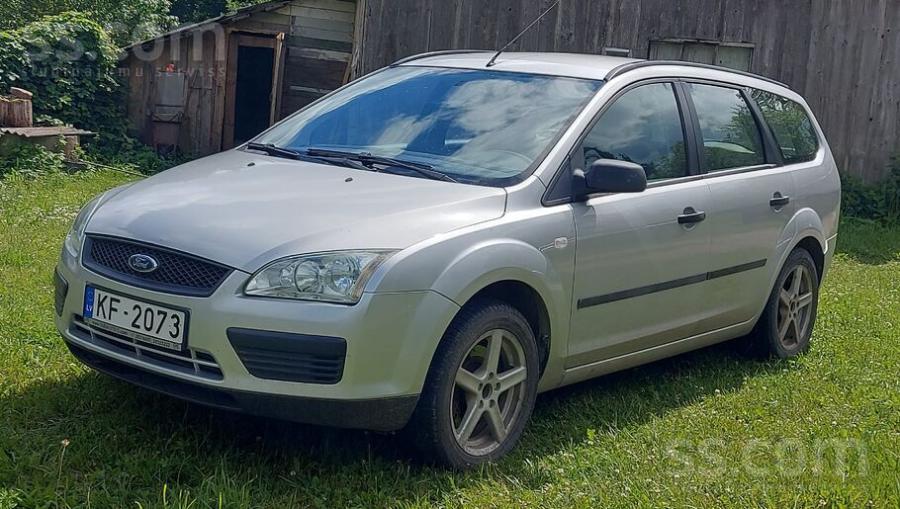 Pelēks Ford Focus 2005 Talsi, ar dzinēja tilpumu 1.70 L un nobraukumu 0 tūkst. km par 800 €, foto 1 vietnē AUTOMOTO.COM.LV
