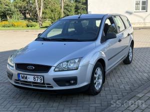 Grey Ford Focus 2005 in Valmiera, with an engine capacity of 1.60 L and mileage of 248 thousand km for 1850 €, photo  on AUTOMOTO.COM.LV