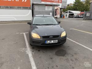 Grey Ford Focus 2005 in Panevezys, with an engine capacity of 1.60 L and mileage of 390 thousand km for 990 €, photo 9 on AUTOMOTO.COM.LV