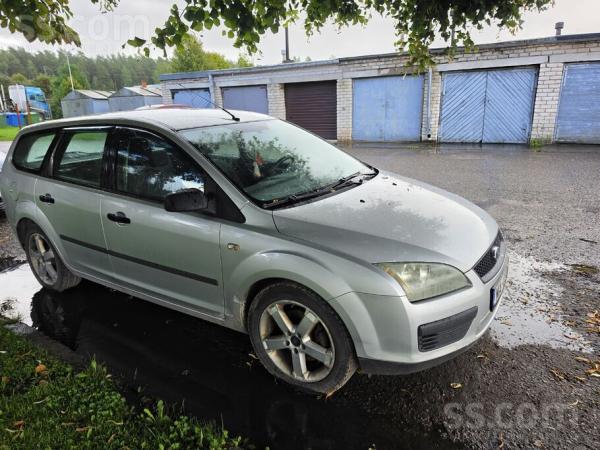Grey Ford Focus 2005 in Valmiera, with an engine capacity of 1.80 L and mileage of 278 thousand km for 700 €, photo 3 on AUTOMOTO.COM.LV