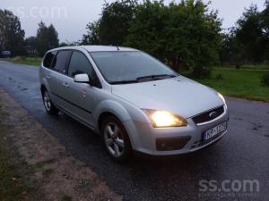 Grey Ford Focus 2005 in Valmiera, with an engine capacity of 2.00 L and mileage of 283 thousand km for 1500 €, photo 3 on AUTOMOTO.COM.LV