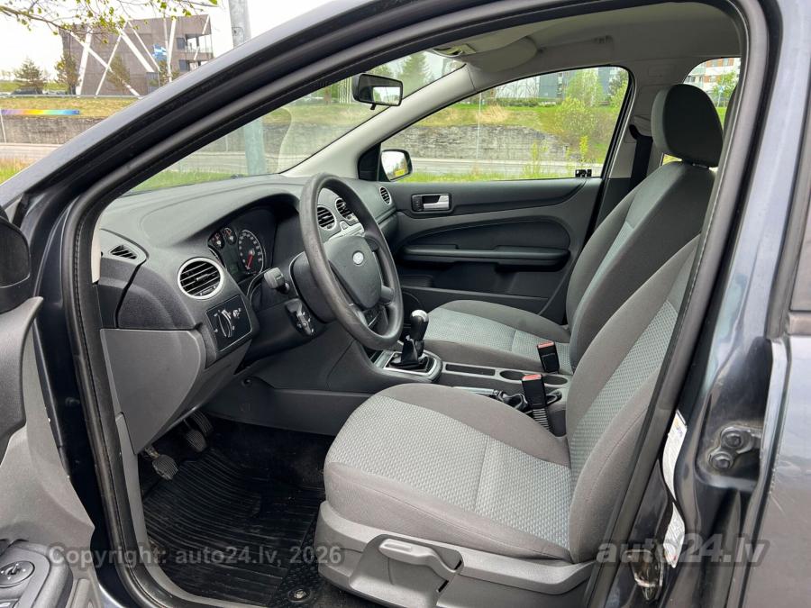 Grey Ford Focus 2006 in Tallinn, with an engine capacity of 1.60 L and mileage of 253 thousand km for 1790 €, photo 10 on AUTOMOTO.COM.LV