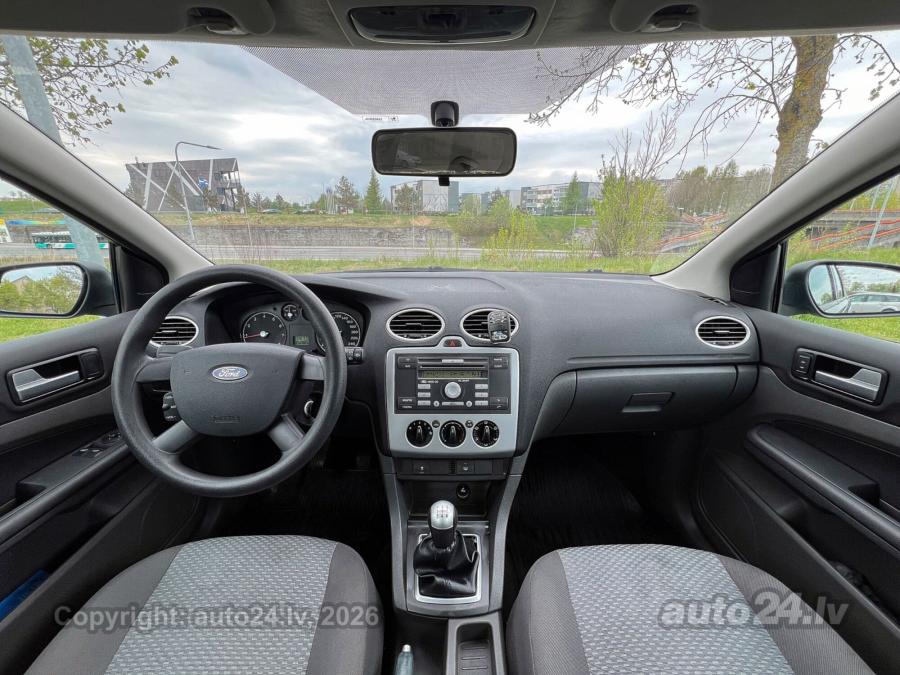 Grey Ford Focus 2006 in Tallinn, with an engine capacity of 1.60 L and mileage of 253 thousand km for 1790 €, photo 13 on AUTOMOTO.COM.LV