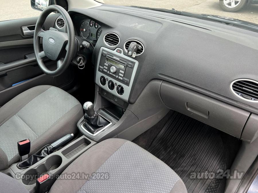 Grey Ford Focus 2006 in Tallinn, with an engine capacity of 1.60 L and mileage of 253 thousand km for 1790 €, photo 14 on AUTOMOTO.COM.LV