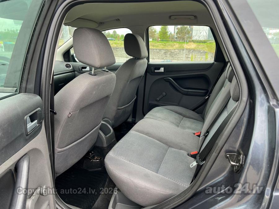 Grey Ford Focus 2006 in Tallinn, with an engine capacity of 1.60 L and mileage of 253 thousand km for 1790 €, photo 16 on AUTOMOTO.COM.LV