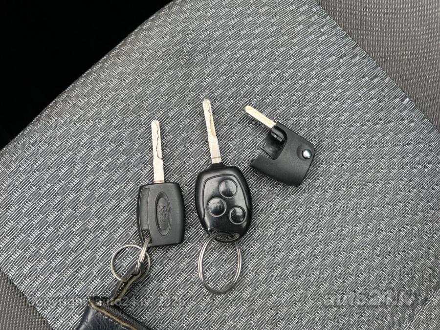 Grey Ford Focus 2006 in Tallinn, with an engine capacity of 1.60 L and mileage of 253 thousand km for 1790 €, photo 26 on AUTOMOTO.COM.LV