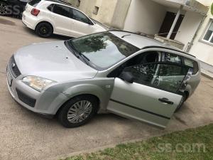 Grey Ford Focus 2006 in Aizkraukle, with an engine capacity of 1.60 L and mileage of 275 thousand km for 800 €, photo 4 on AUTOMOTO.COM.LV